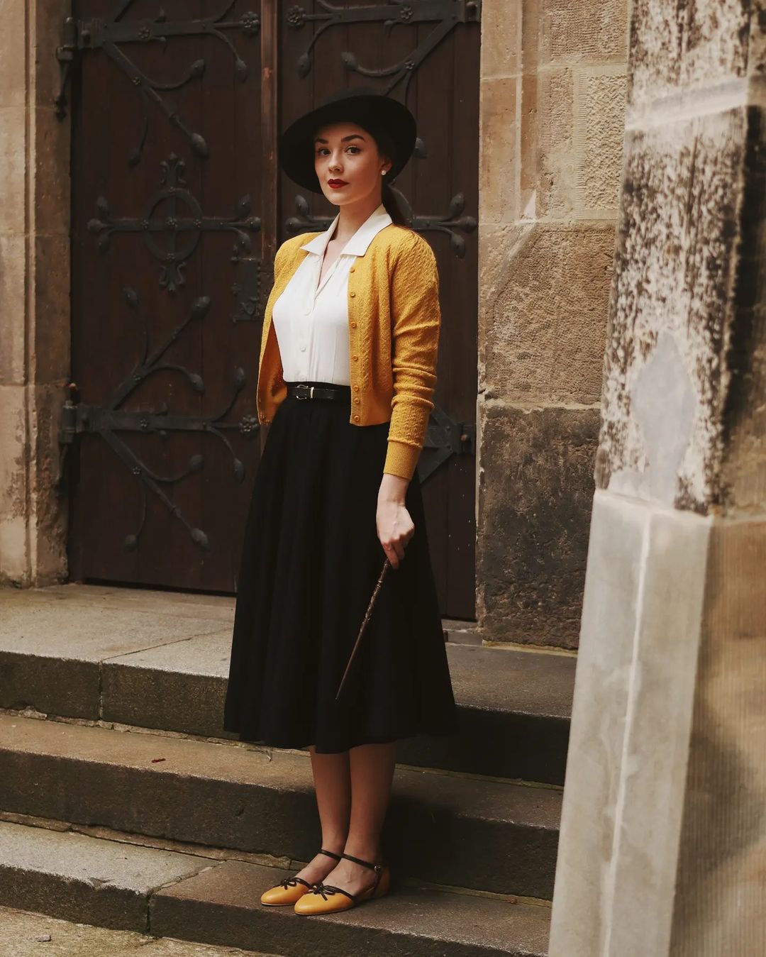 "Interactive Women's Wardrobe: Personalizing Your Everyday Outfit for ...